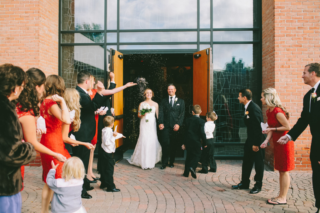 Maria & Mark // Downtown Detroit Wedding at the Gem Theatre » Kerby Lou ...