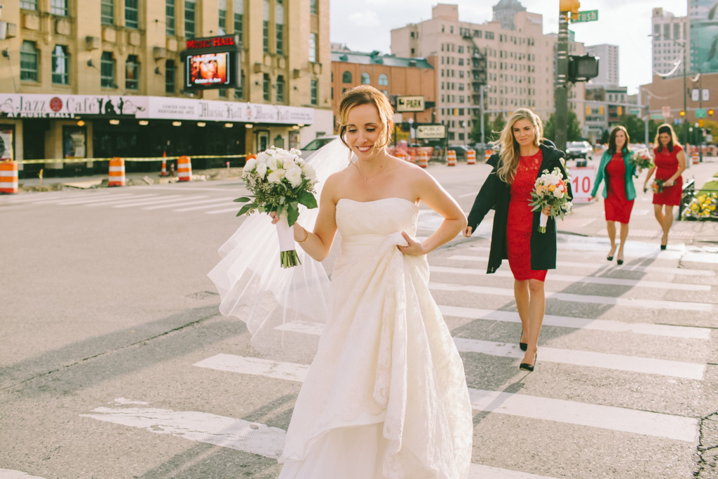 Maria & Mark // Downtown Detroit Wedding at the Gem Theatre » Kerby Lou ...
