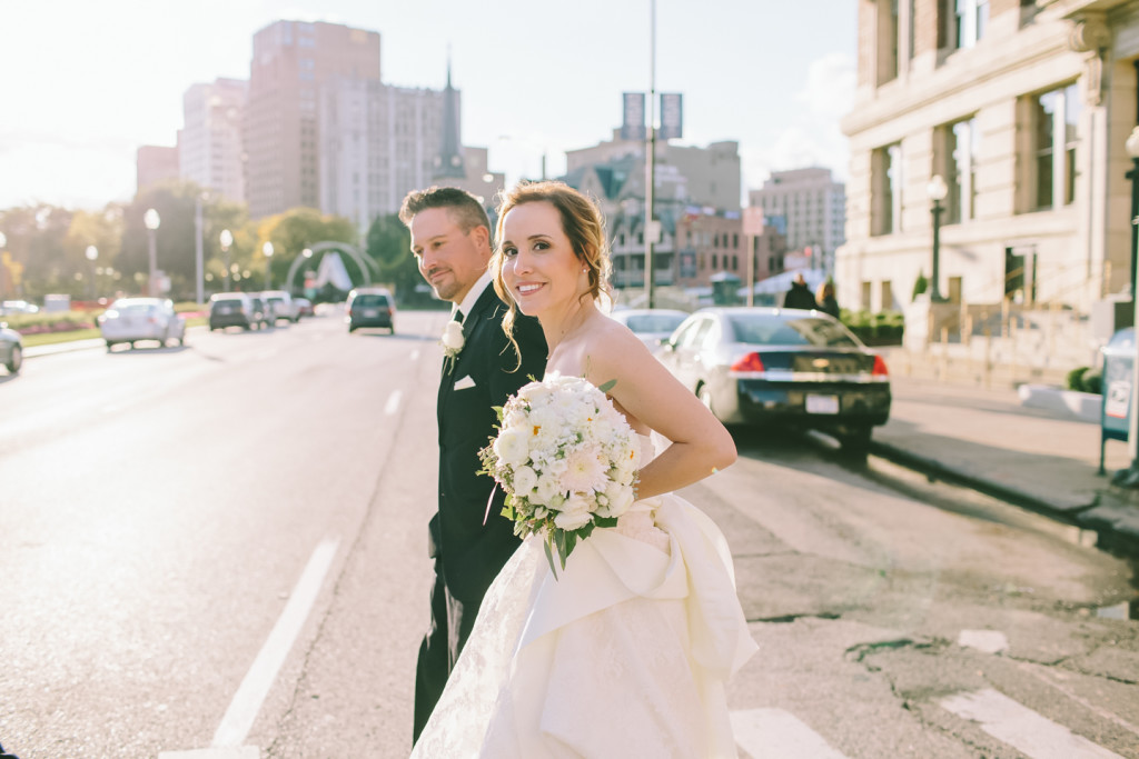 Maria & Mark // Downtown Detroit Wedding at the Gem Theatre » Kerby Lou ...